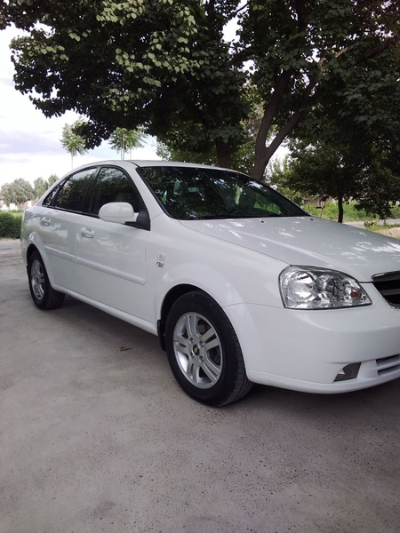 Lasetti 1.8 holati zor