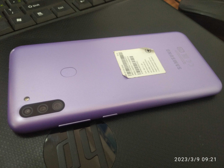 Samsung M11 holat yaxshi qiz bola ishlatgan