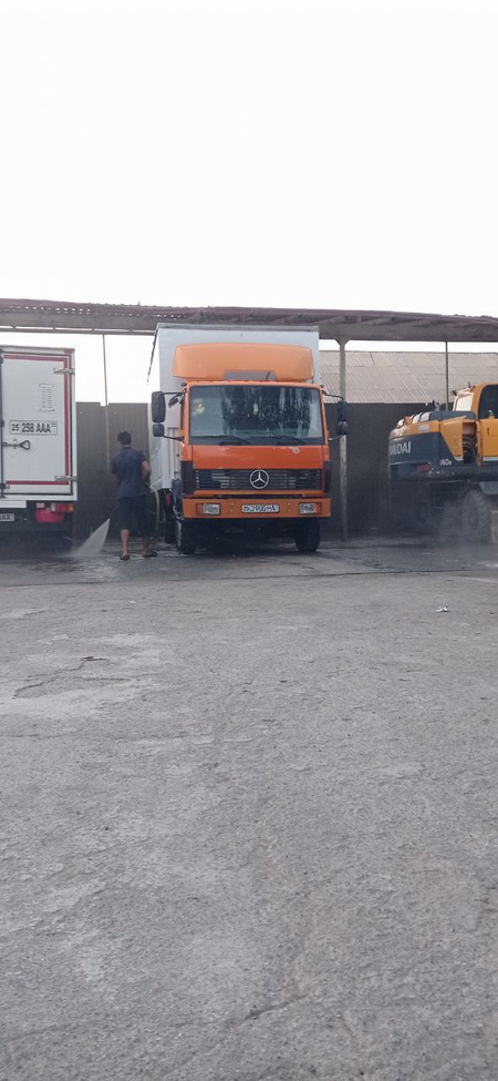Mercedes 814 sotiladi isuzu CNG