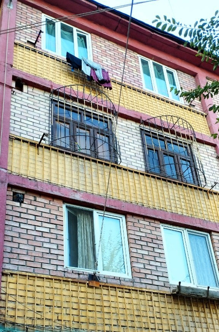 Srochniy 2 xonali uy sotiladi