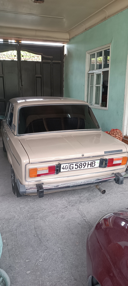 Vaz 2106 Jiguli sedan