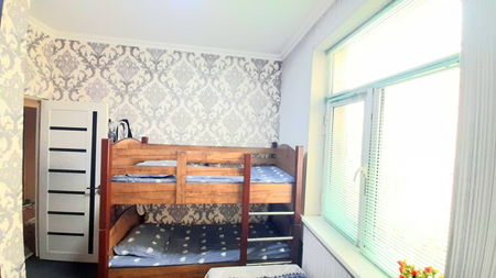 Бек Баракадан 300м.да 3 хонали дом