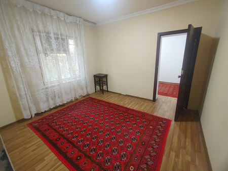 Bez makler Ijaraga 2 ta xona beriladi 150 dan