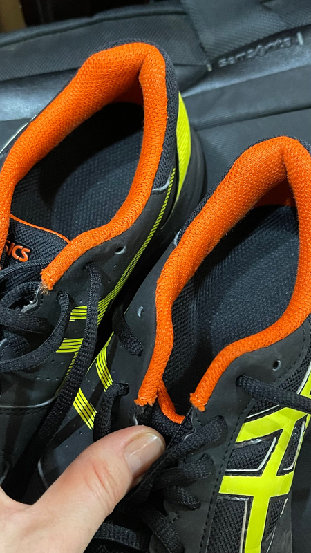 Кроссовки ASICS 37,5 размер