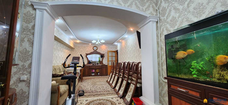 Срочно! Продается 4 ком. квартира в Юнусабаде ул. Шахристан!  (J 873)