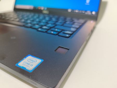 Продаётся шустрый ноутбук DELL Latitude 7390 16 GB ноутбук сотилади.