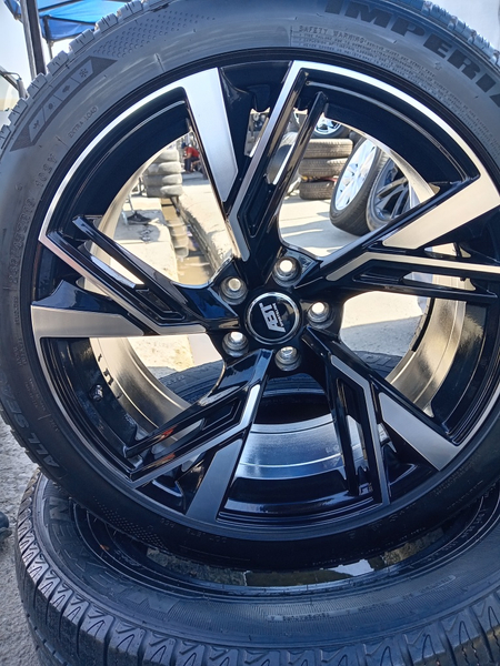 R19 Audi diska Balon Xolati idial