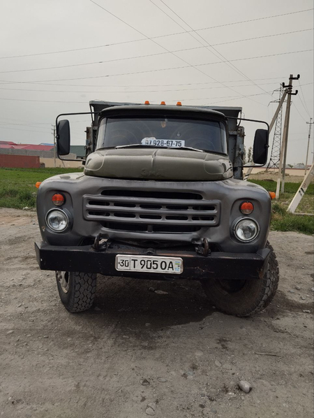Zil sotiladi bortavoy