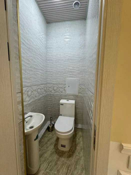 Продаётся СРОЧНА  ШАХРИСТАНСКИЙ МЕТРО  2-комнатная 3/9, 60 м²!!!