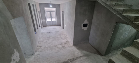 Xovli uy sotiladi Fargona Mindonoboda joylashgan
