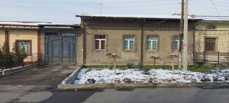 Продаётся дом в Яшнабадском районе ( Иззат)