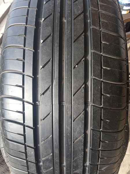 TRACKER bridgestone
