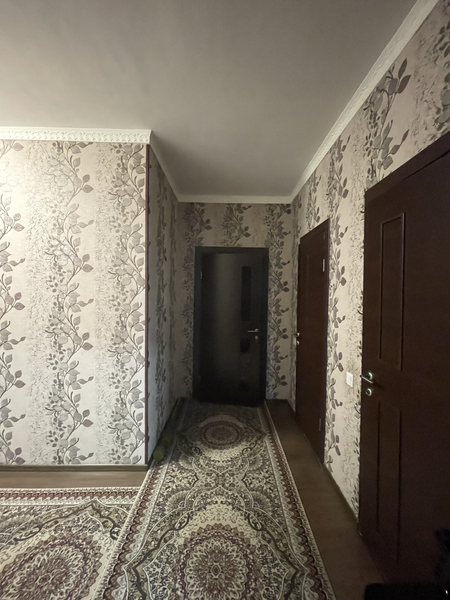 Uy sotiladi 4 xonali sergeli yangi hayot 8 hudud 75m²
