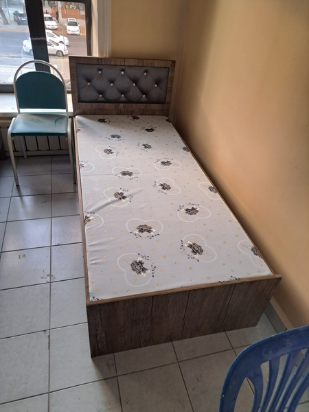 Divan 1 kishilik