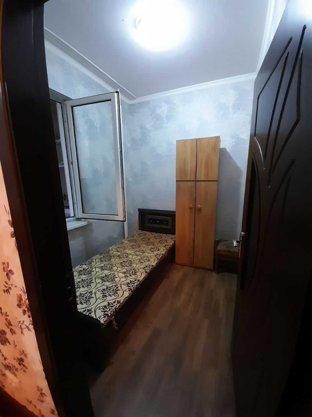 Продается 1 комнатная переделанная 2 в метро Хамза  1-2/2/4