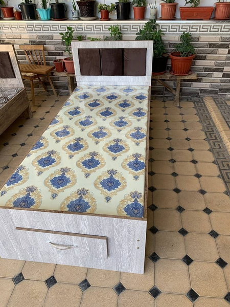 Divan 1 kishilik