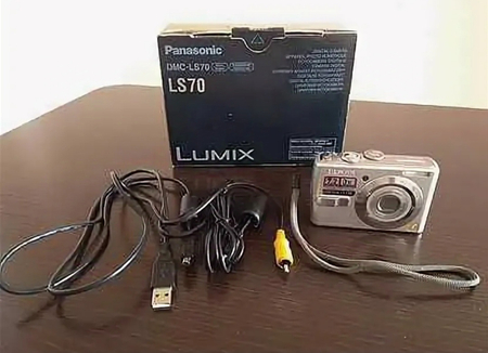 Фотоаппарат Panasonic Lumix DMC-LS70, в рабочем состоянии