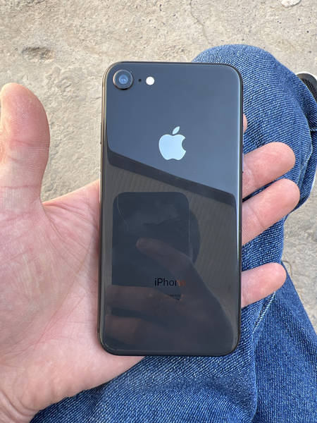 Iphone 7  8 korpis qoyligan