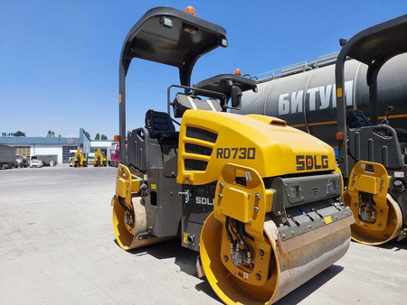 В наличии!! Двухвальцовый мини каток SDLG RD730  - 3 тон