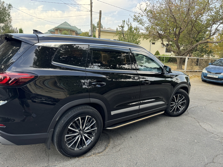 Продается автомобиль Chery Tiggo 8 pro 1.6 Lux full