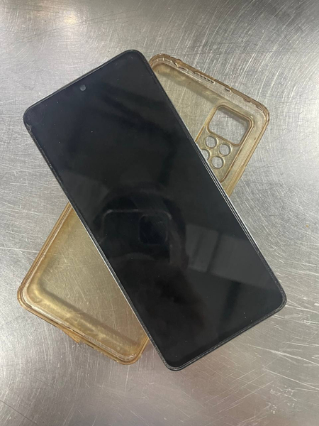 Redmi note 11 pro kar dok full ideal 8/128 lik