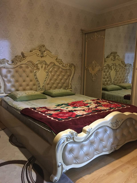 Кунлик квартира Аирапортга 10 минтли йол хамма шароити бор 300.000 сум