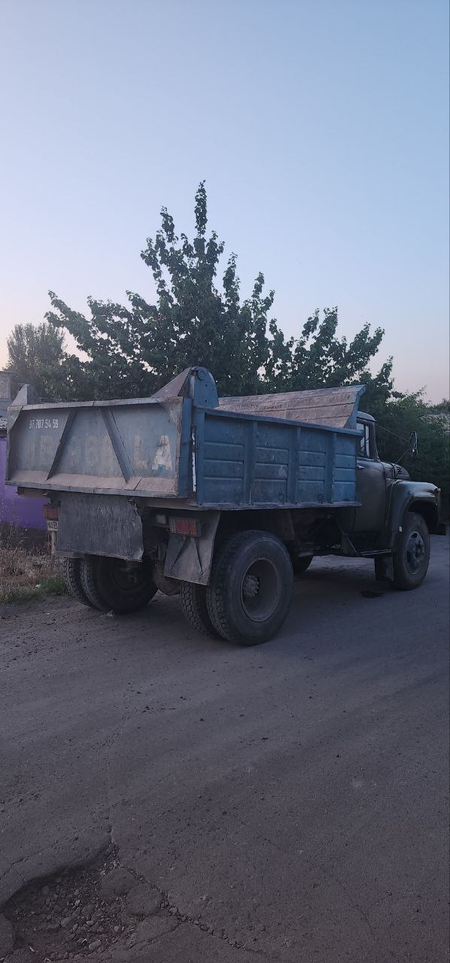 Зил самосвал сотилади 9500 келишамиз