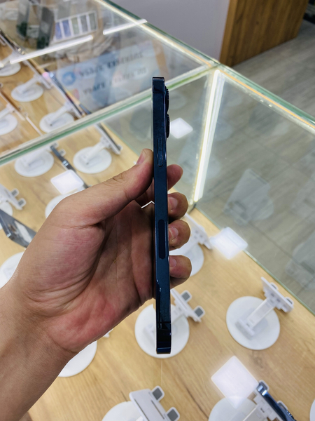 Rasrochka va Naht! 12 pro Max 256gb LL/A 78% Blue Apple Expert