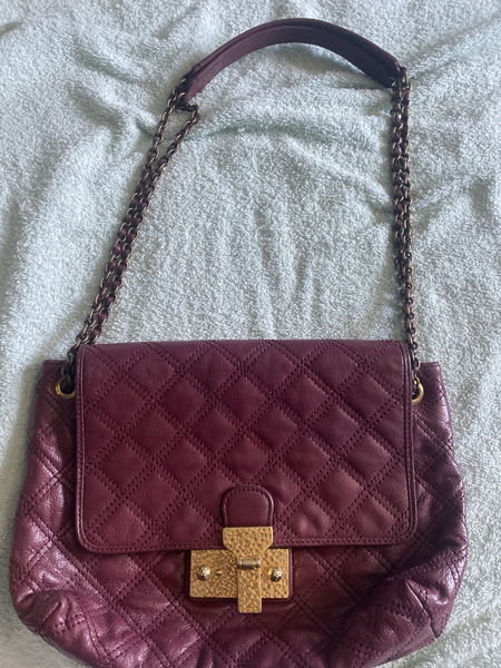 Продаеться кожанная сумка marc jacobs