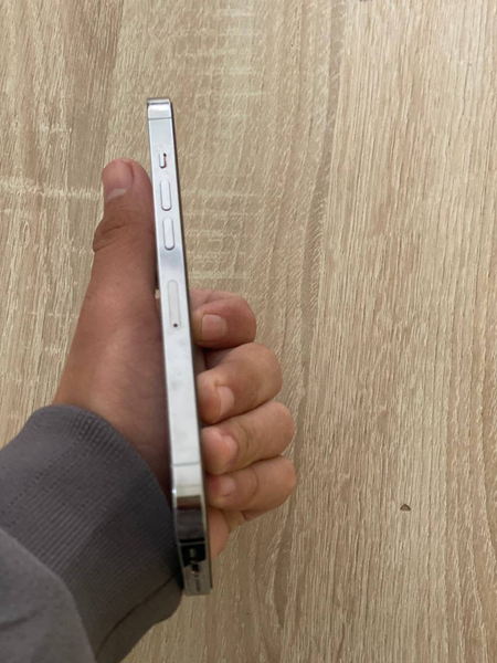 iPhone 13 pro   ideal.