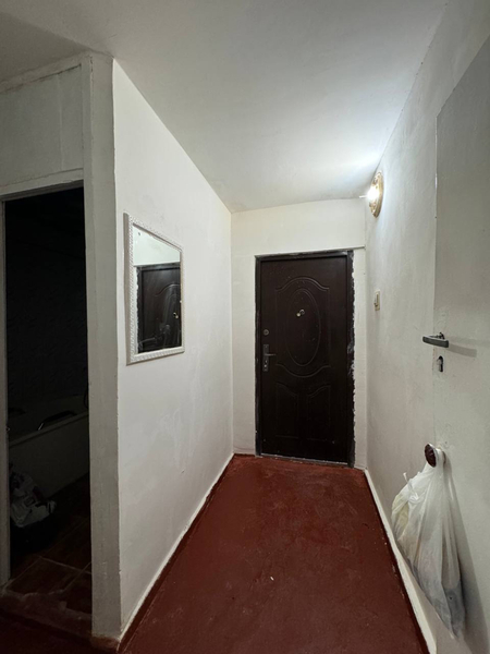 Чирчик шахри 8 микро район 2 хонали 33.500$