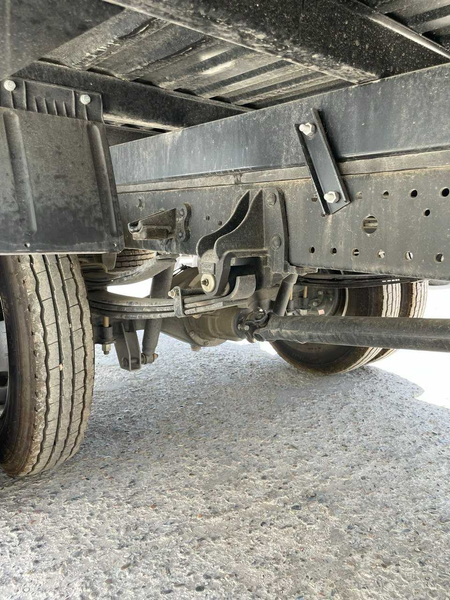 JAC J3 2X KABINALI: bizada faqat sifat muhim