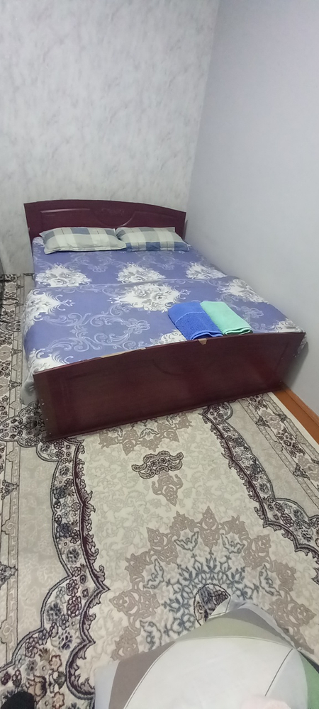 Hovlini kunlik ijara beramiz.sharoitlar yaxshi