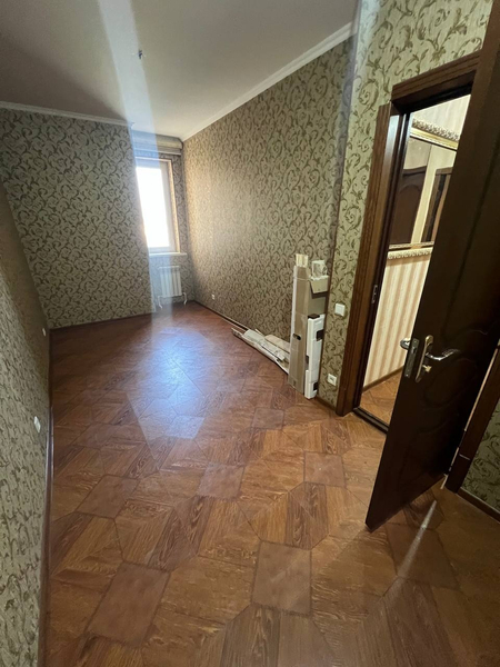 Шикарная квартира, Буз базар