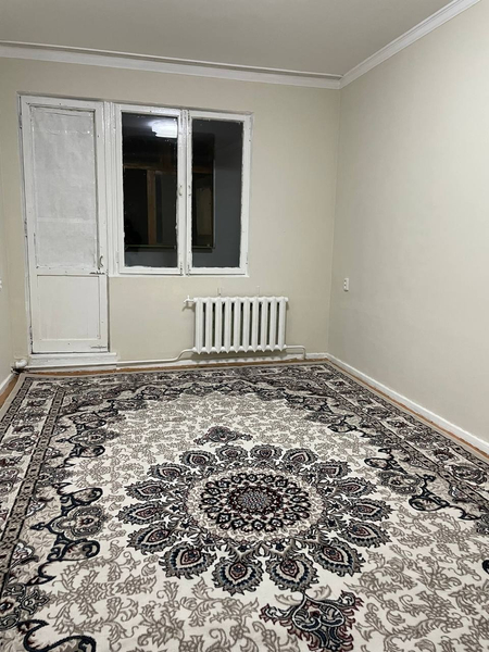 Ялангач массив эко базар сдается квартира в аренду 2/4/4 балкон 1.5×3