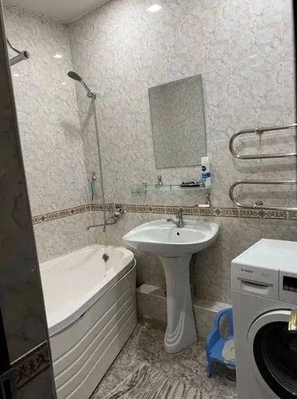 Дружба Народов 2в3/5/9  110м²