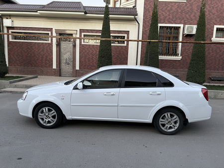 Lacetti 1.8 2-pozitsiya mexanika Arendaga beriladi