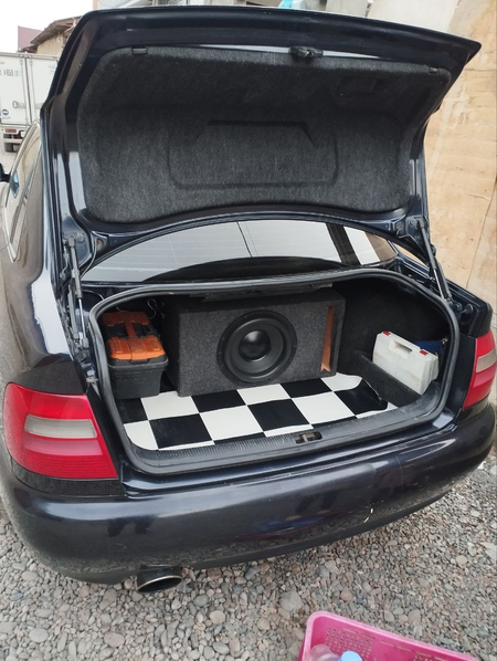 Audi  A4 1997-yil