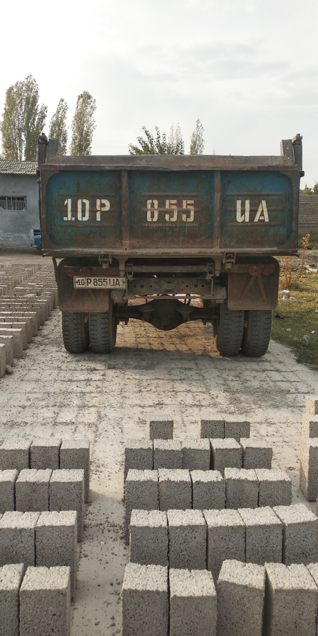 ЗИЛ 130 сотилади