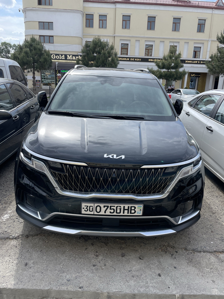 Kia karnival 2021 lux