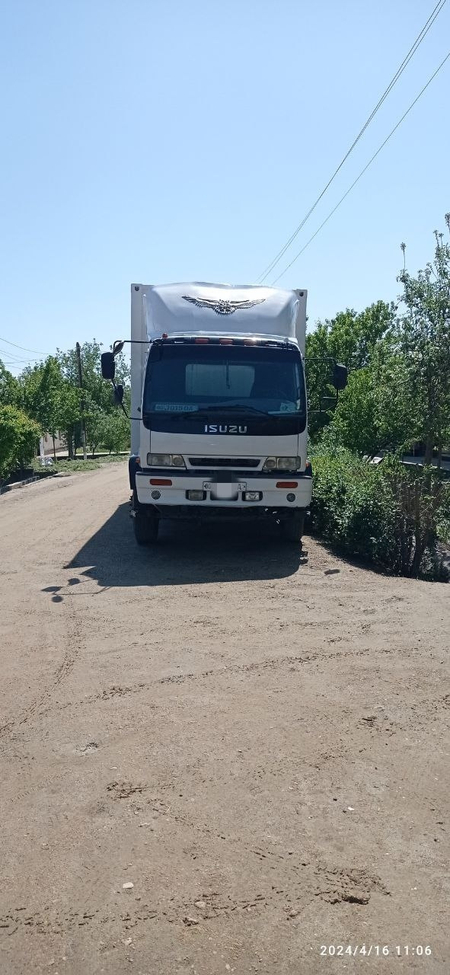 Isuzu 10 tonnali