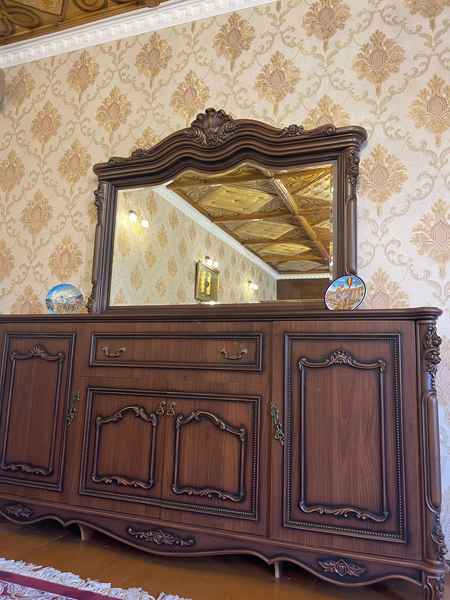 Продаётся камод для гостинной