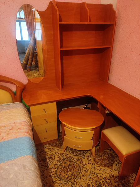 Спальный гарнитур