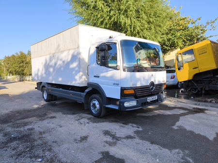 Mercedes atego 815