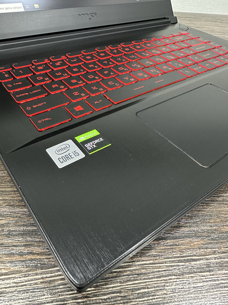 игровой i5 ноутбук MSI GF63 Thin 11SC, Американская сборка, как новый