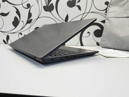 ПРОДАМ Lenovo V15-G2ALC 2024 Ноутбук Ryzen™3-5300U/8GB/256SSD/15.6