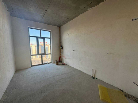2 xonali 74m2 7-qavat sotiladi.