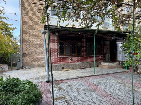 Продается квартира на 1 этаже площадью 50 кв.м. Ор. 4 отделение