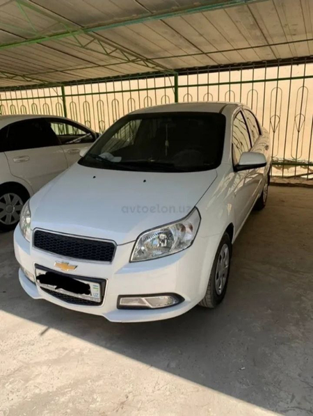 Chevrolet Neksiya 3