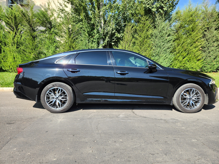 Шахсий Kia K5 хизматингизга таёр  Тошкент шахрида.